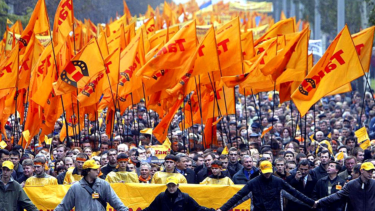 Transforming Color Revolutions into Unconventional Wars: Iran, Hybrid ...